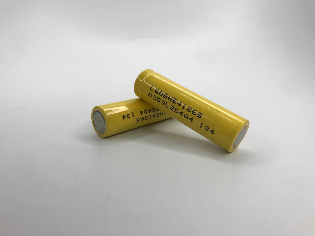 LG 18650 HE4 YELLOW RECHARGEABLE BATTERY , LI-ION 3.7V 2500mAh 20A ...