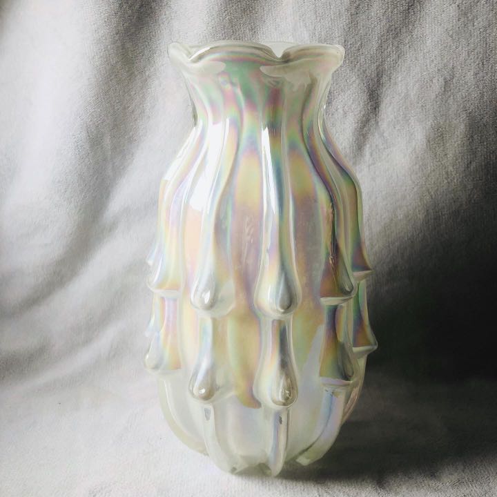 Mesmerizing Textured Pearlized White Art Glass Art Glass Vase by Kurata ...