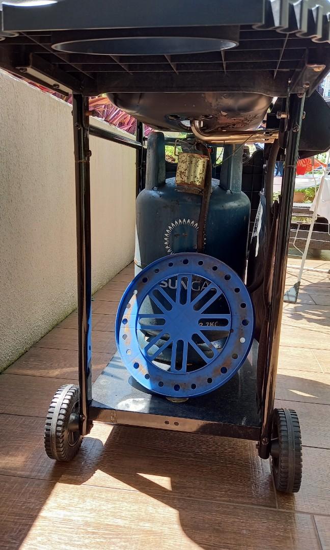 Outback Omega 200 Gas BBQ, TV & Home Appliances, Kitchen Appliances ...