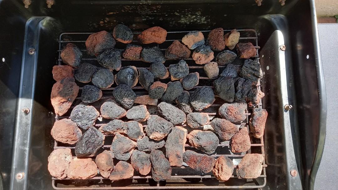 Outback Omega 200 Gas BBQ, TV & Home Appliances, Kitchen Appliances ...