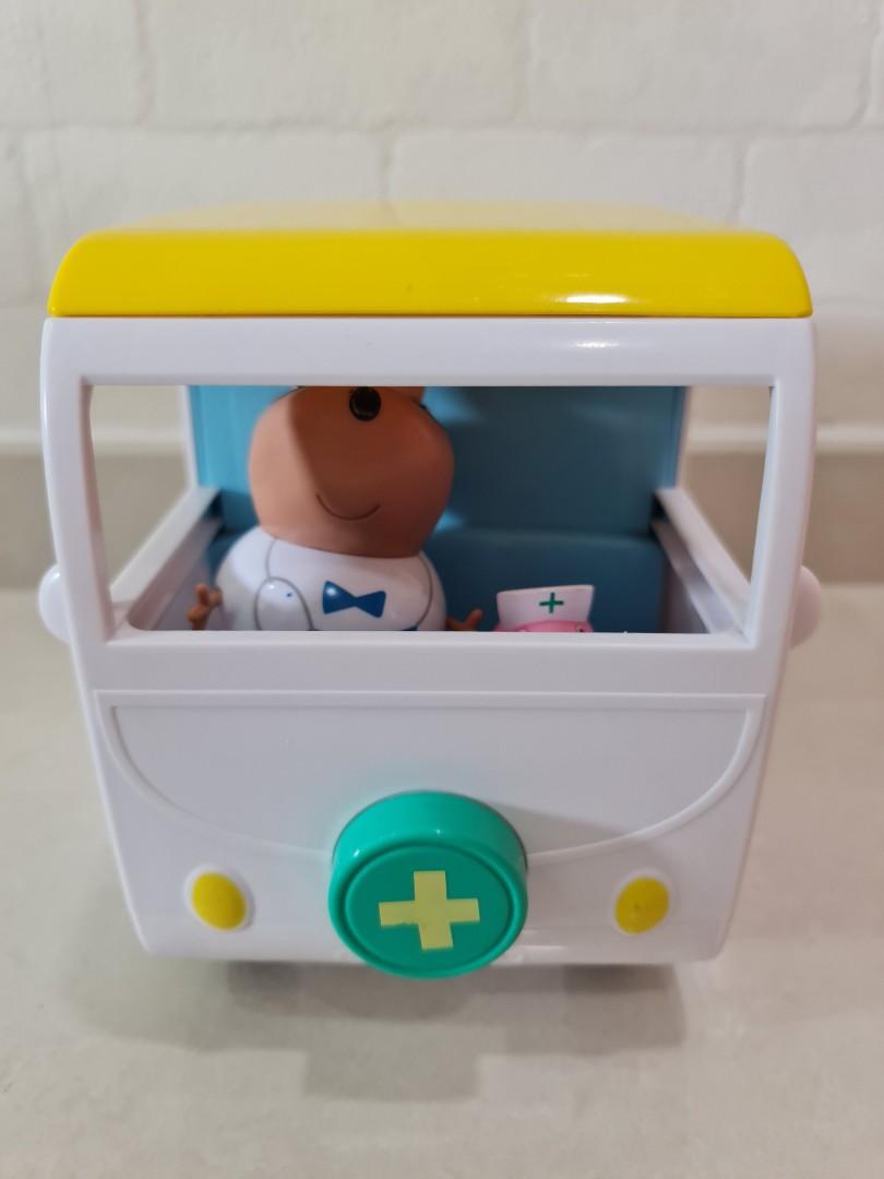 Peppa Pig Medic Ambulance, Hobbies & Toys, Toys & Games on Carousell