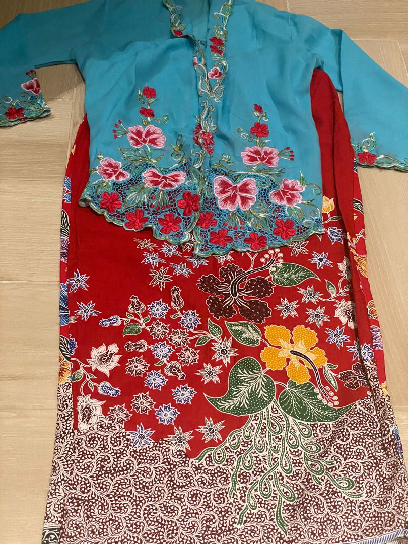 Peranakan traditional costume, Babies & Kids, Babies & Kids Fashion on ...