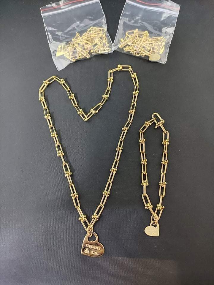 18K Saudi Gold Tiffany hardware necklace and bracelet, Women's Fashion ...