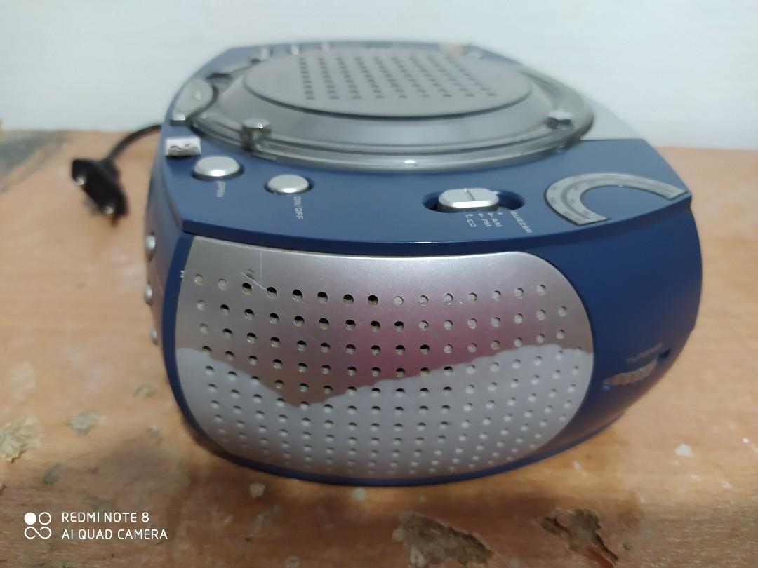 Akira portable radio CD player, Audio, Portable Music Players on Carousell