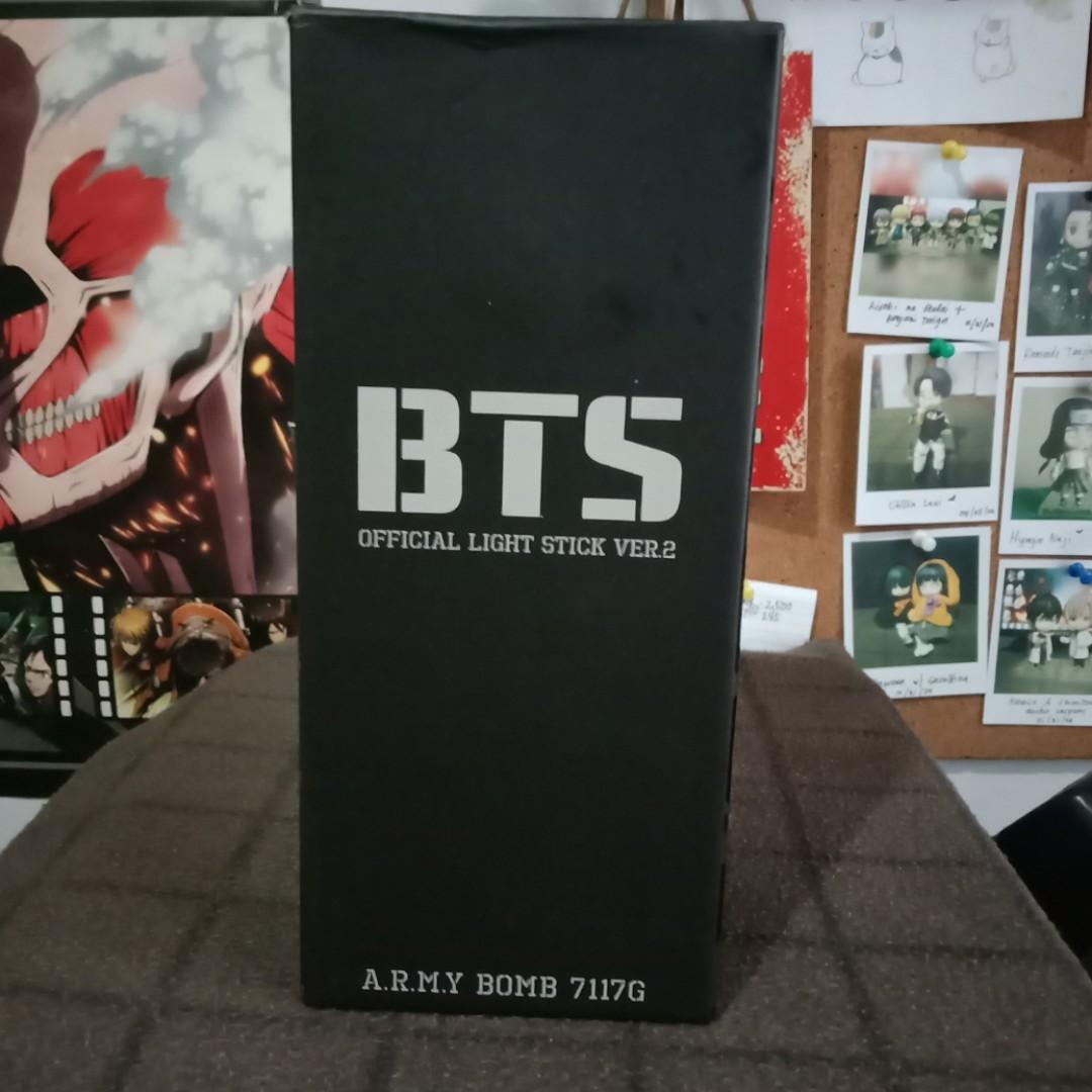 Official BTS ARMY BOMB version 2, Hobbies & Toys, Memorabilia ...