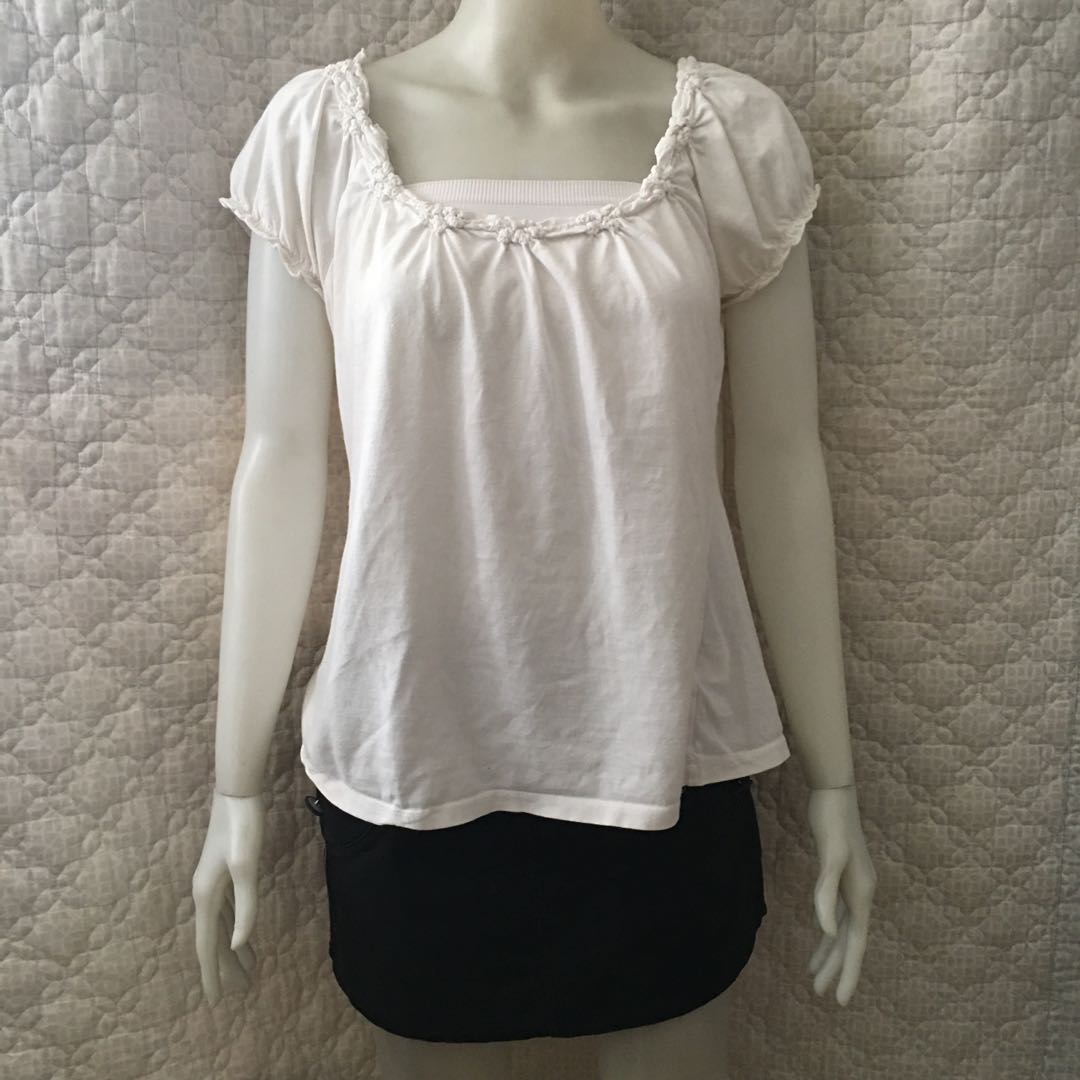 plain white square neck shirt, Women's Fashion, Tops, Shirts on Carousell