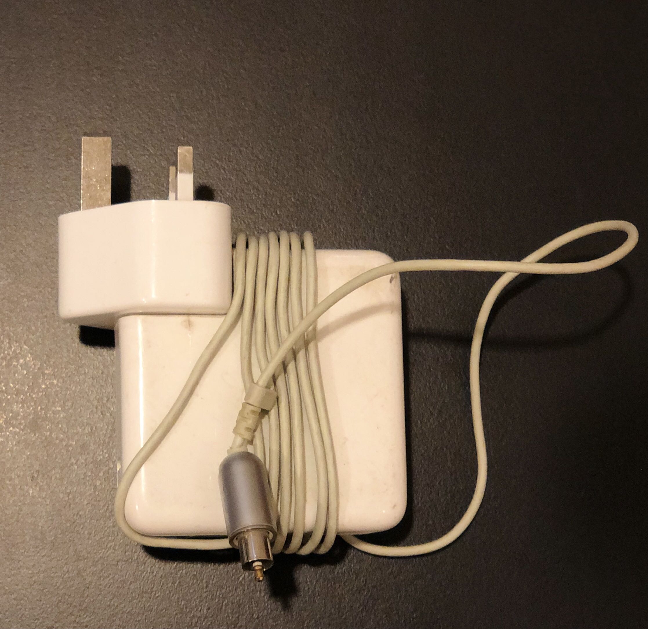 Power and other adaptors for old versions of Macbook, Computers & Tech ...