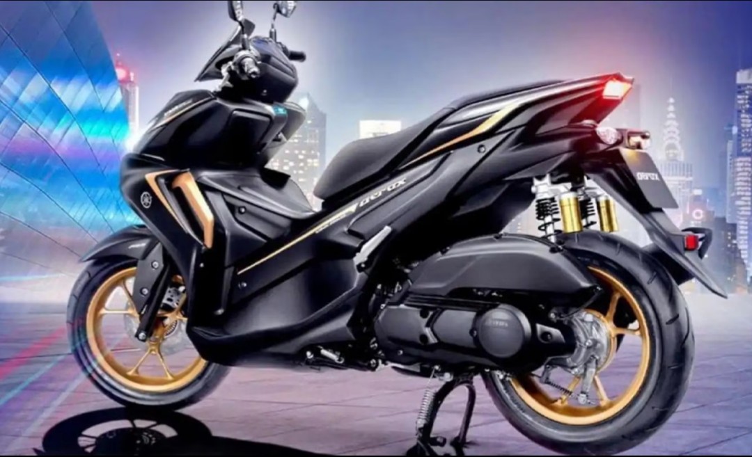 2021 Aerox wheels/tires/rear shock, Motorcycles, Motorcycle Accessories ...