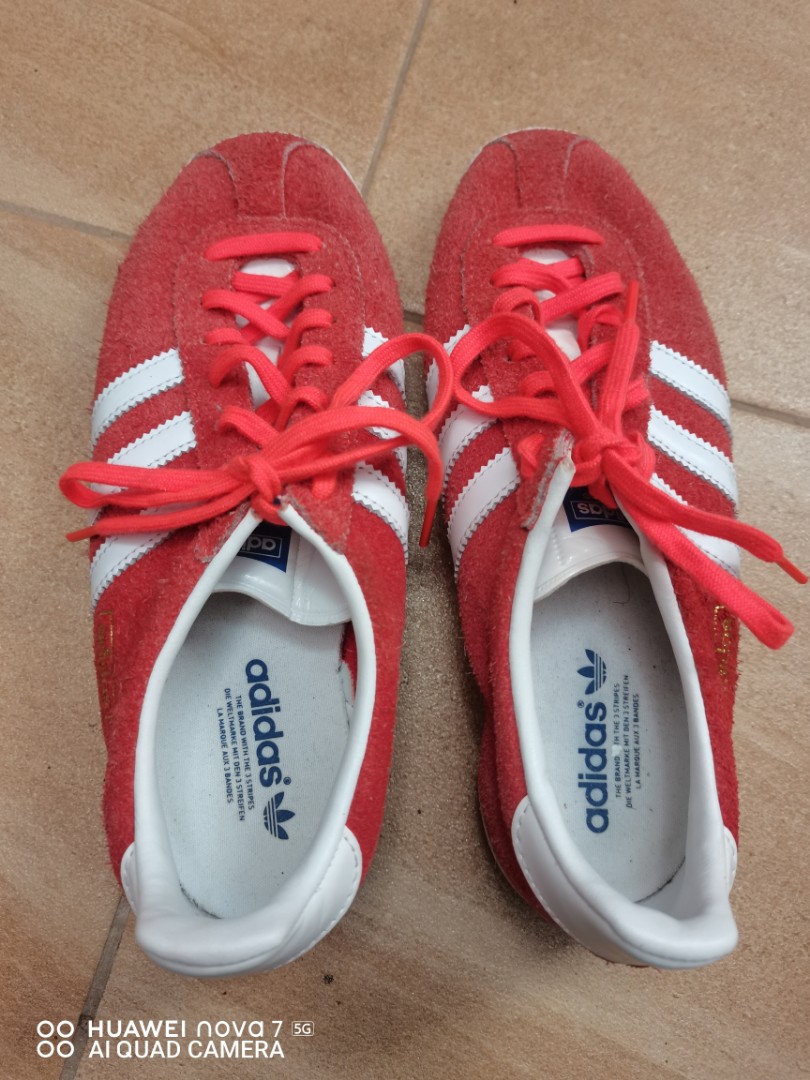 Adidas Gazel, Women's Fashion, Footwear, Sneakers on Carousell
