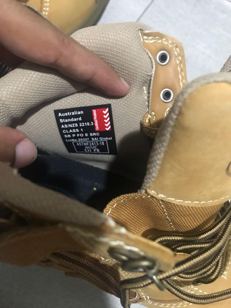 Bootmakers oliver safety shoe, Men's Fashion, Footwear, Boots on Carousell