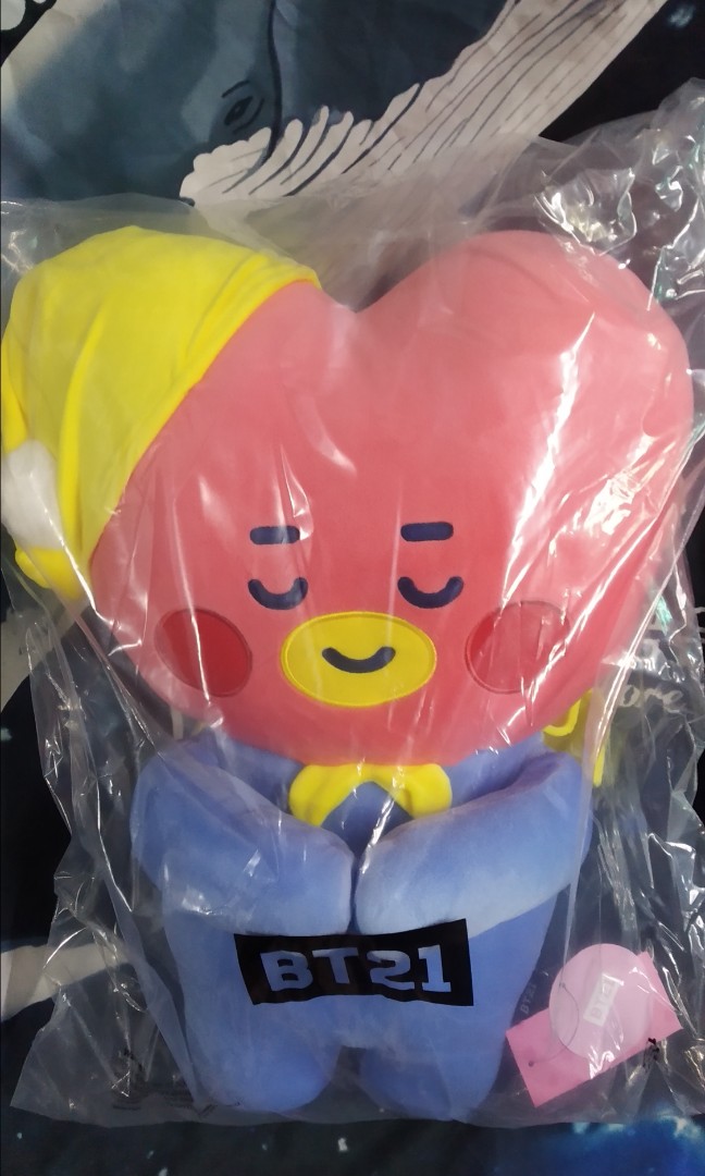 BT21 Sleeping Cushion Hug Me version, Hobbies & Toys, Memorabilia ...
