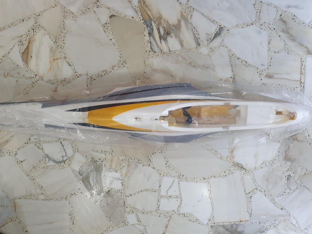Freewing Avanti s new fuselage (rc plane), Hobbies & Toys, Toys & Games ...