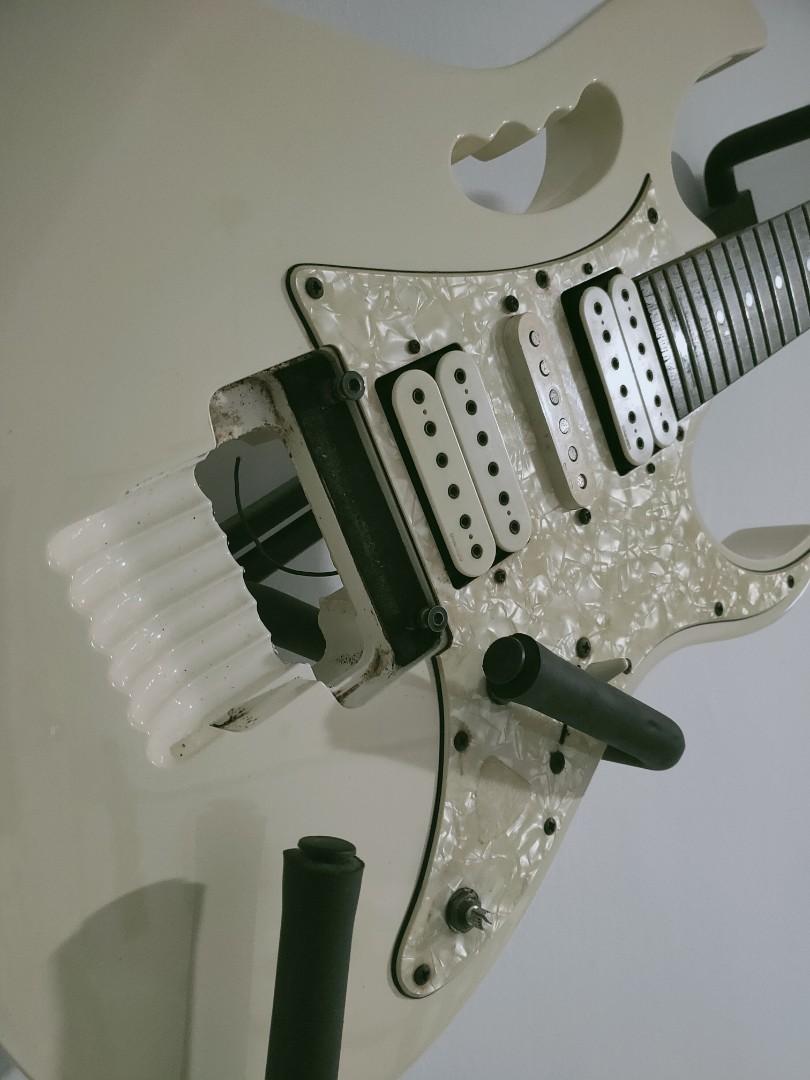 Ibanez JEM 555 WH (Korea), Hobbies & Toys, Music & Media, Musical ...