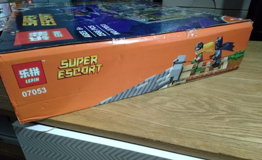 LEPIN 7053 2566pcs DC Supeor Heroes Series Classic TV Series Batman ...