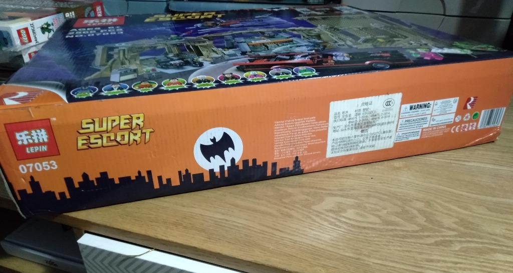 LEPIN 7053 2566pcs DC Supeor Heroes Series Classic TV Series Batman ...