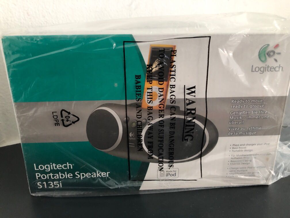 Logitech portable speaker S135i, Audio, Portable Music Players on Carousell