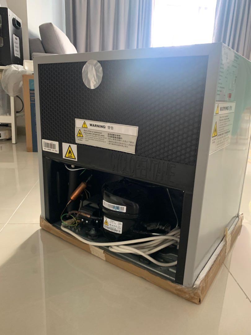 Midea MS-50 Mini Fridge, TV & Home Appliances, Kitchen Appliances ...