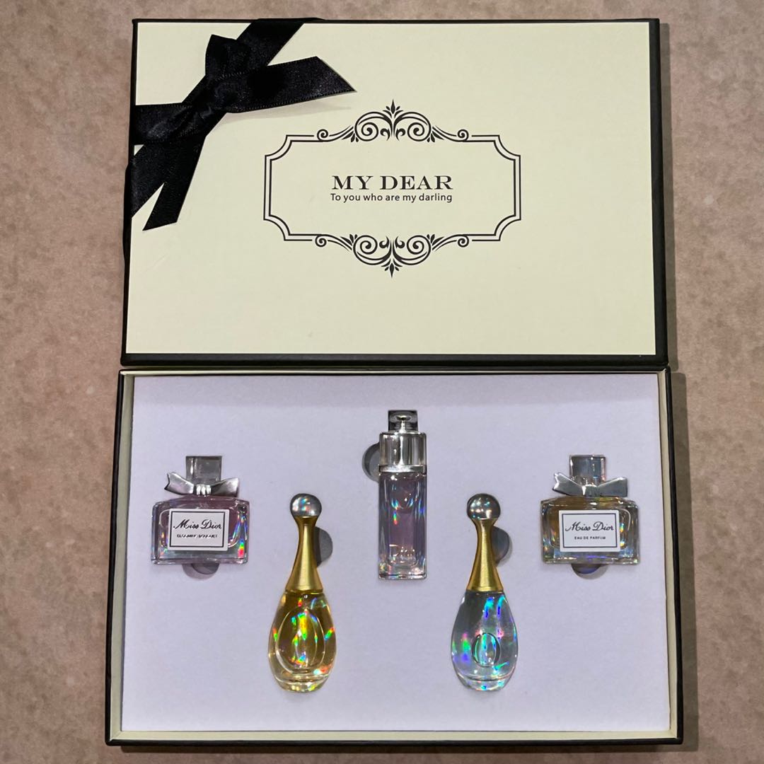 Miss Dior Perfume Gift Set [Miniature], Beauty & Personal Care ...