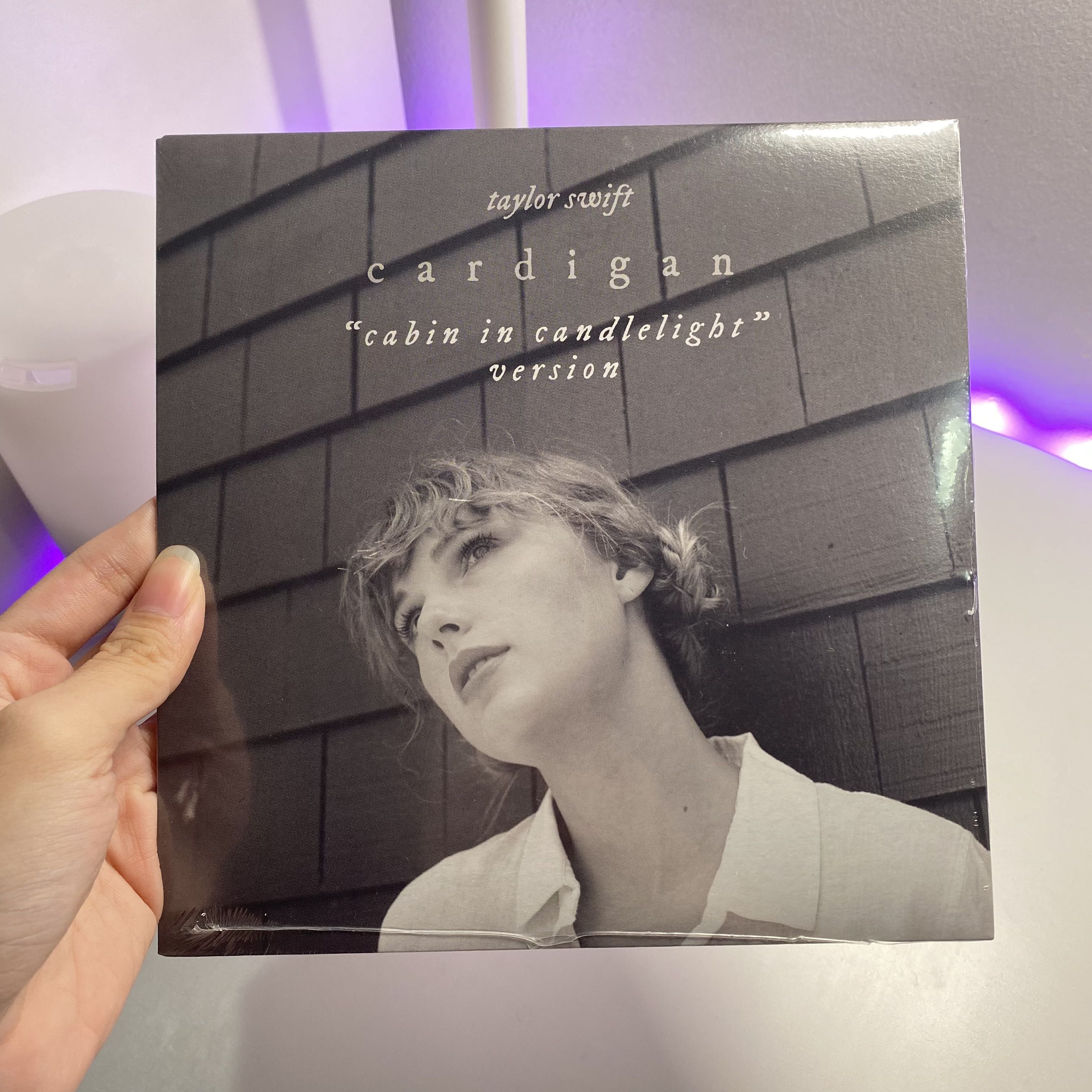 Taylor Swift Cardigan Cabin in the Candlelight 7” Vinyl, Hobbies & Toys ...