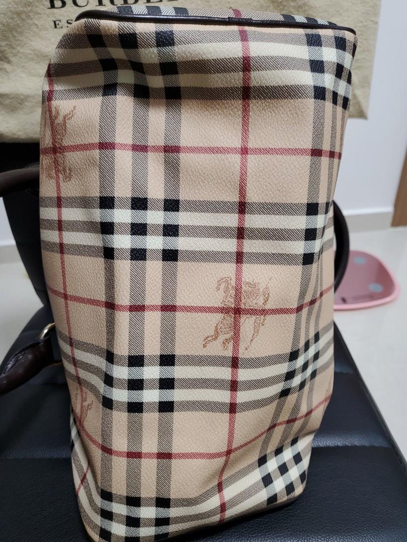 Burberry iconic check handbag 688, Luxury, Bags & Wallets on Carousell