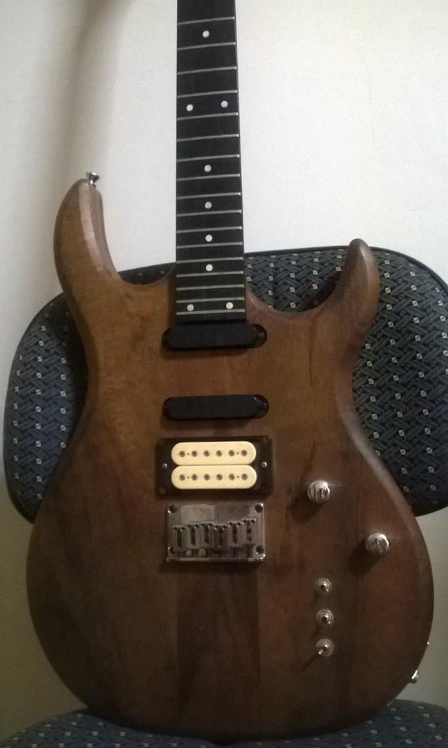Carvin DC135 Koa electric guitar, Hobbies & Toys, Music & Media ...