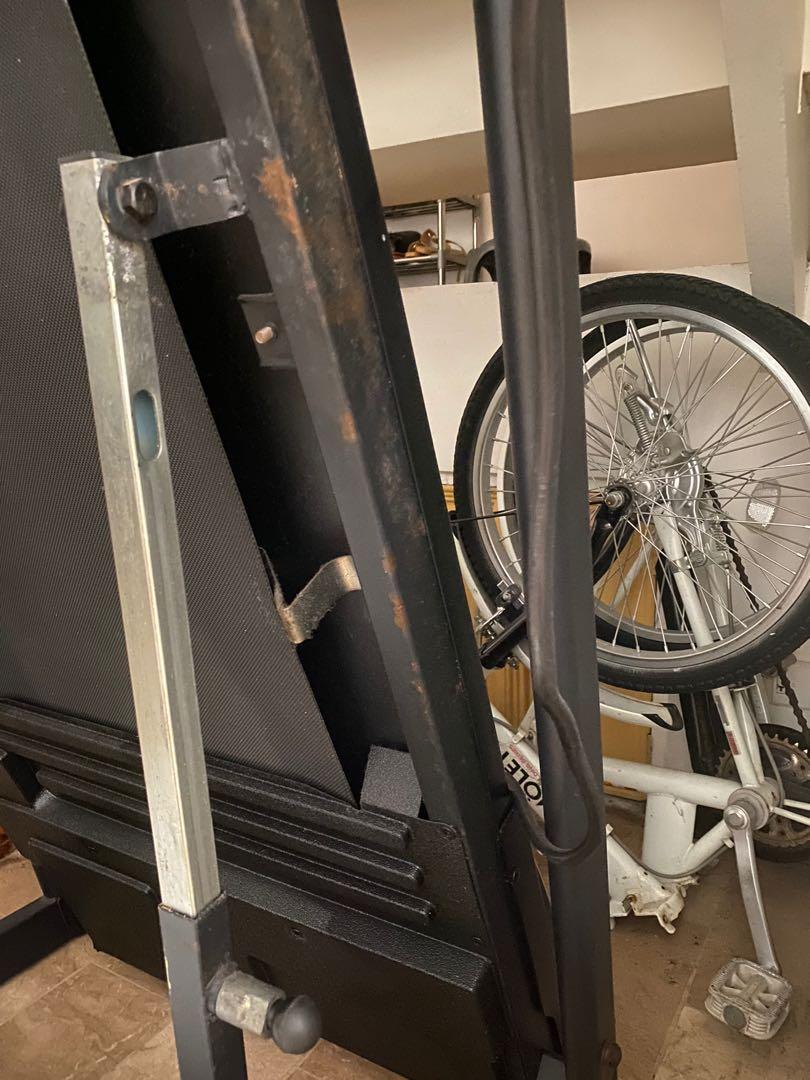 CORE BT60 Motorized Foldable Treadmill, Sports Equipment, Exercise ...