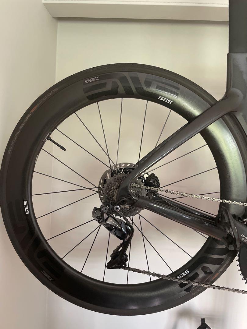 Enve 5.6 Disc Clincher with Enve Alloy Hub and Enve Wheelsbag, Sports ...