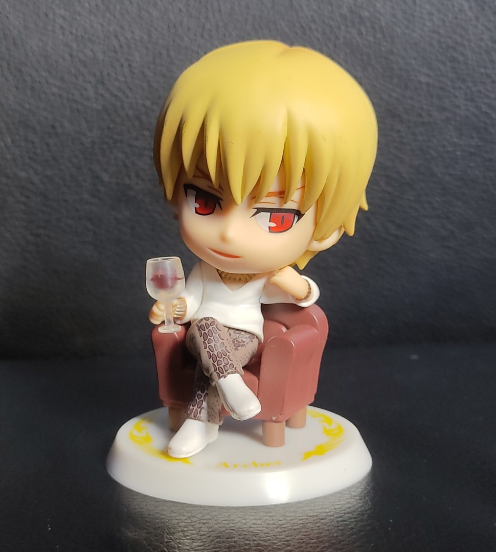 Fate stay night Gilgamesh chibi figure kyun chara loose, Announcements ...