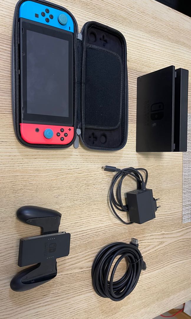 Nintendo switch 1st gen, Hobbies & Toys, Toys & Games on Carousell