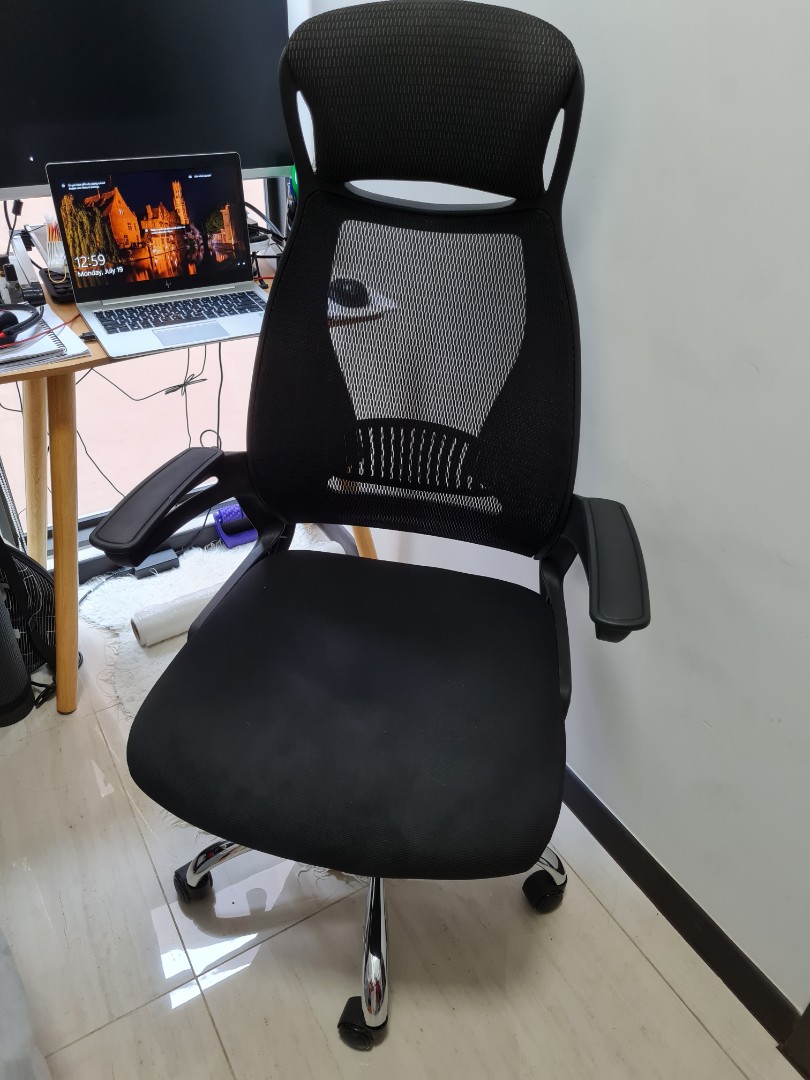 Ergonomic Office / Gaming chair (mesh type), Furniture & Home Living ...