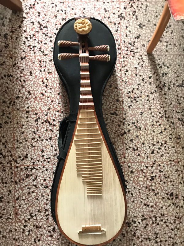 Pipa old wood, Hobbies & Toys, Music & Media, Musical Instruments on ...