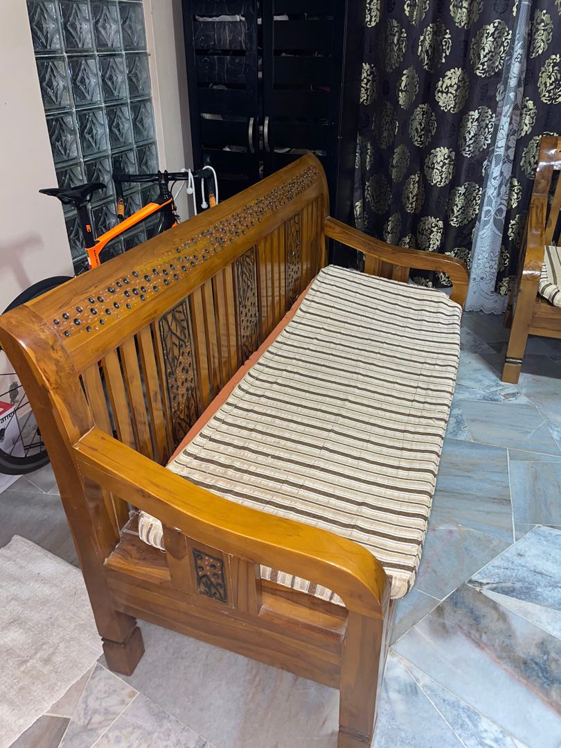 Set sofa kayu jati 7 seater with coffee table / meja kopi, Furniture ...