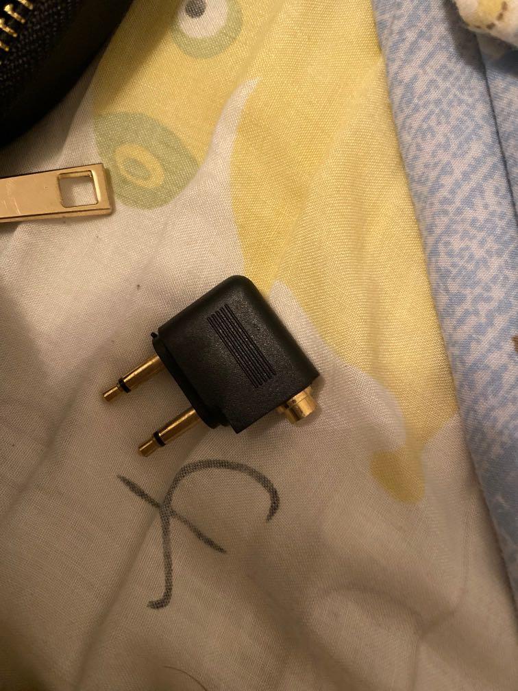 Singapore Airlines Limited Edition Boeing 787 Dreamliner headphones ...