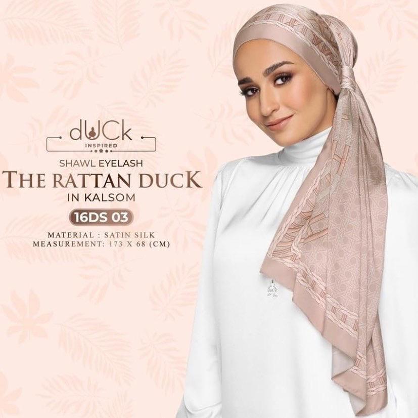 PRINTED SHAWL ( DUCK INSPIRED), Women's Fashion, Muslimah Fashion ...