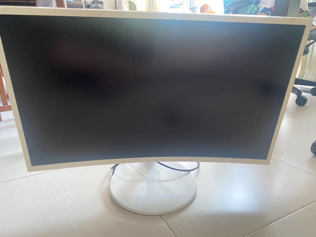 Samsung 27 inch curve monitor, Computers & Tech, Desktops on Carousell