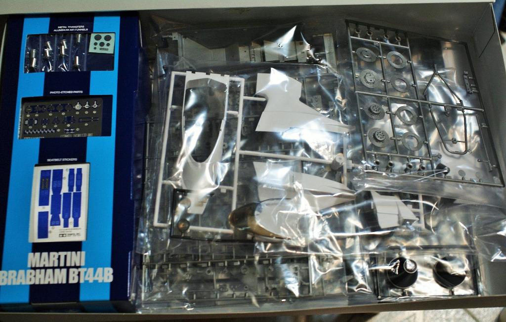全新-Tamiya-田宮-12042-1/12-Martini Brabham BT44B 1975 -w/PE Parts ...