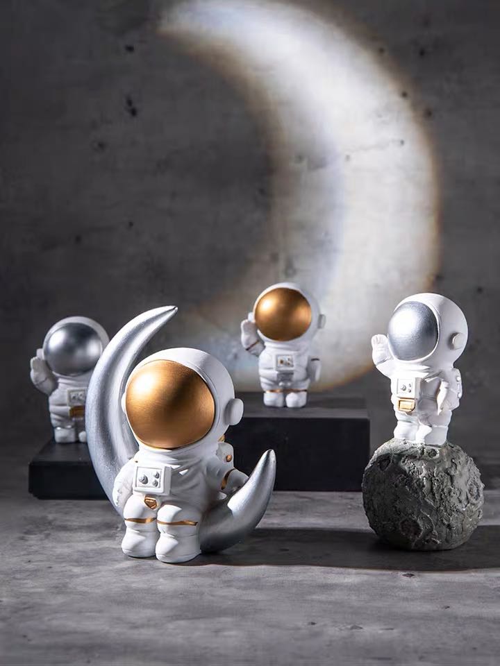 Astronaut Space Crescent Moon Love Heart Bouquet Spaceship Nordic Style ...