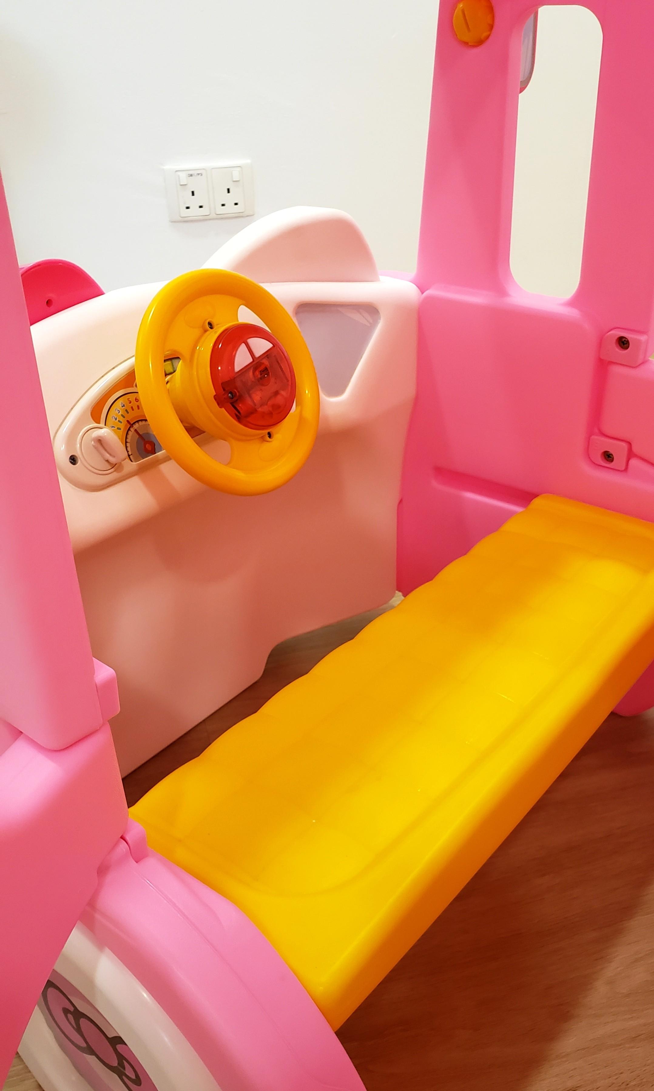 Hello Kitty Playhouse Indoor Kids Slide, Hobbies & Toys, Toys & Games ...