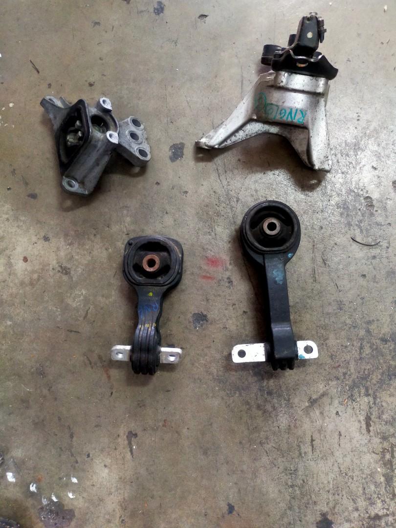 Honda stream rn6/8 engine mounting 1set used ori, Auto Accessories on ...