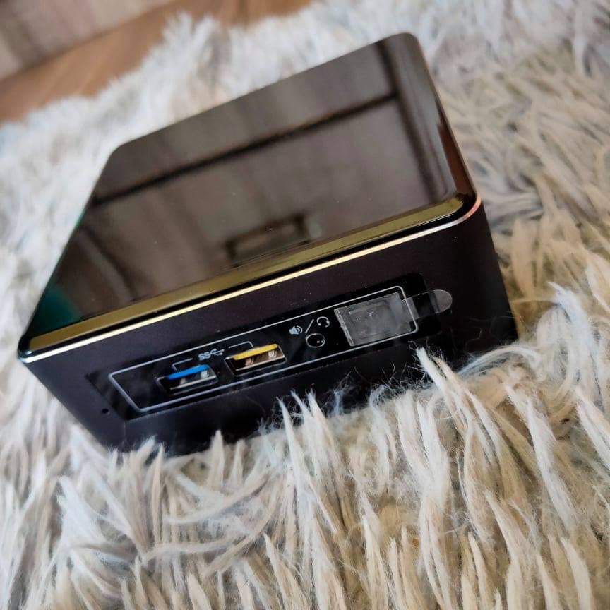 Intel NUC i7 7th gen, Computers & Tech, Desktops on Carousell