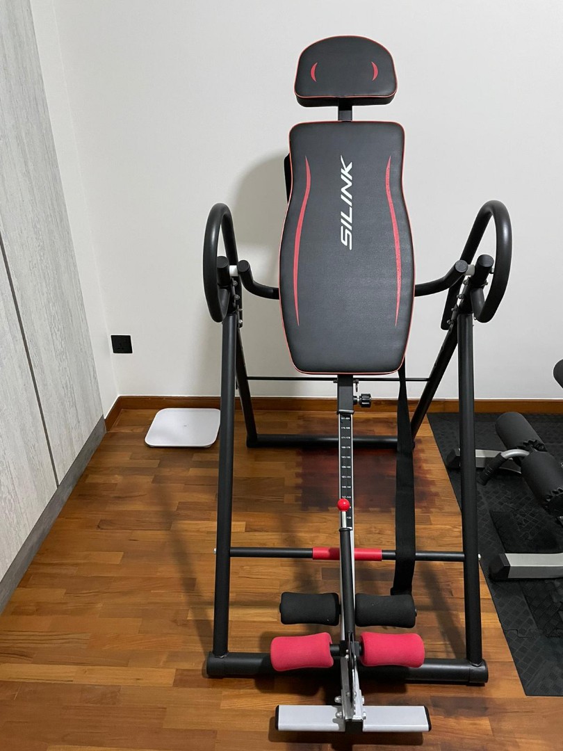 Inversion table - stretching, Sports Equipment, Exercise & Fitness ...