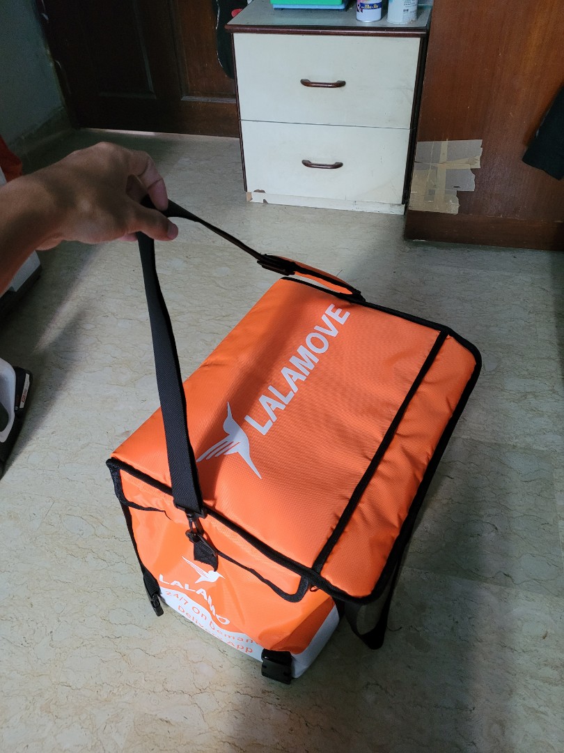 Lalamove thermal slingbag, Motorcycles, Motorcycle Accessories on Carousell