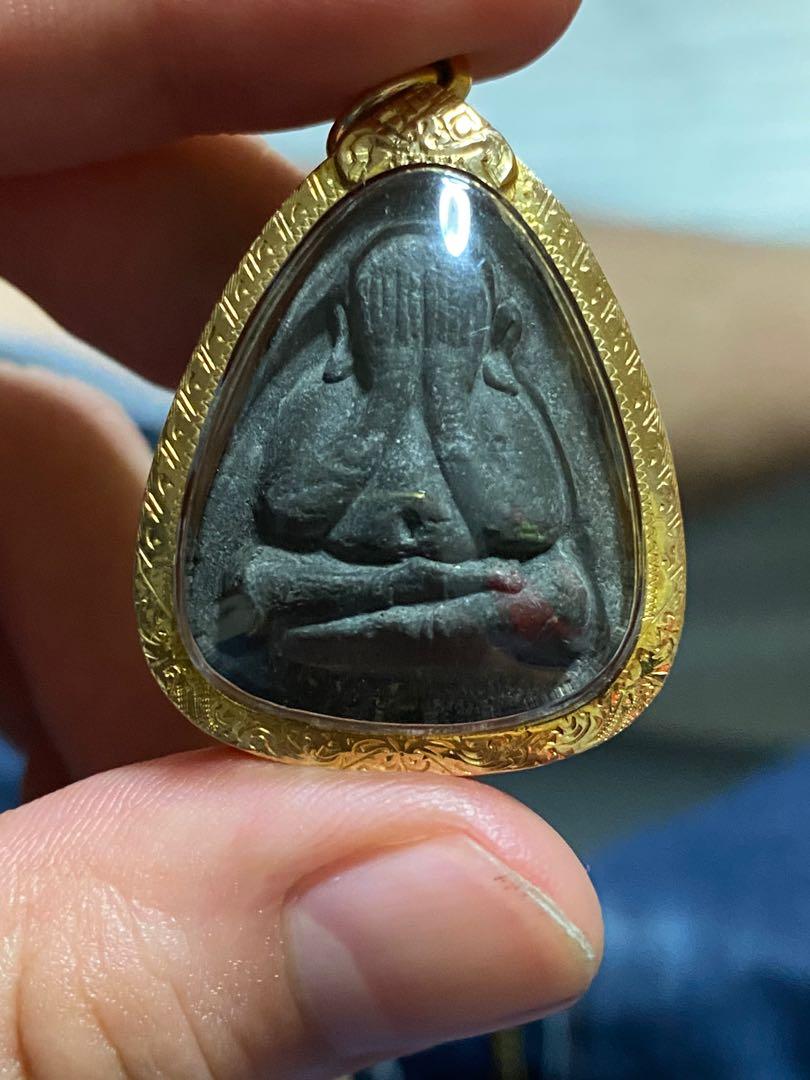 Luangphu Toh LP Toh Plodnee Lang Yant Na, Hobbies & Toys, Memorabilia ...