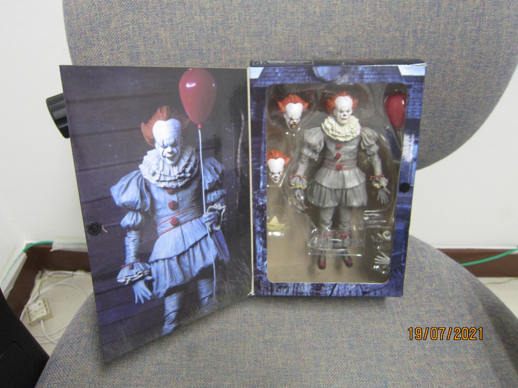 Neca IT Pennywise Clown Figure, Hobbies & Toys, Toys & Games on Carousell