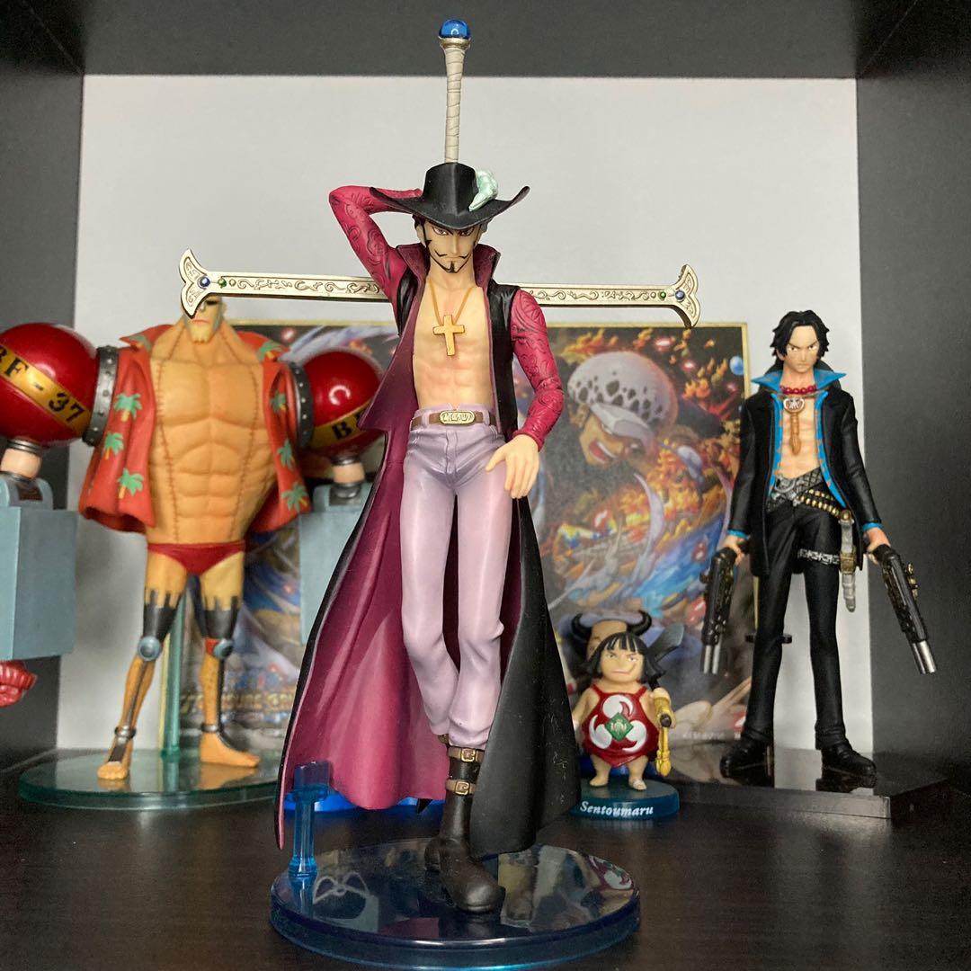 One Piece Mihawk Styling, Hobbies & Toys, Toys & Games on Carousell