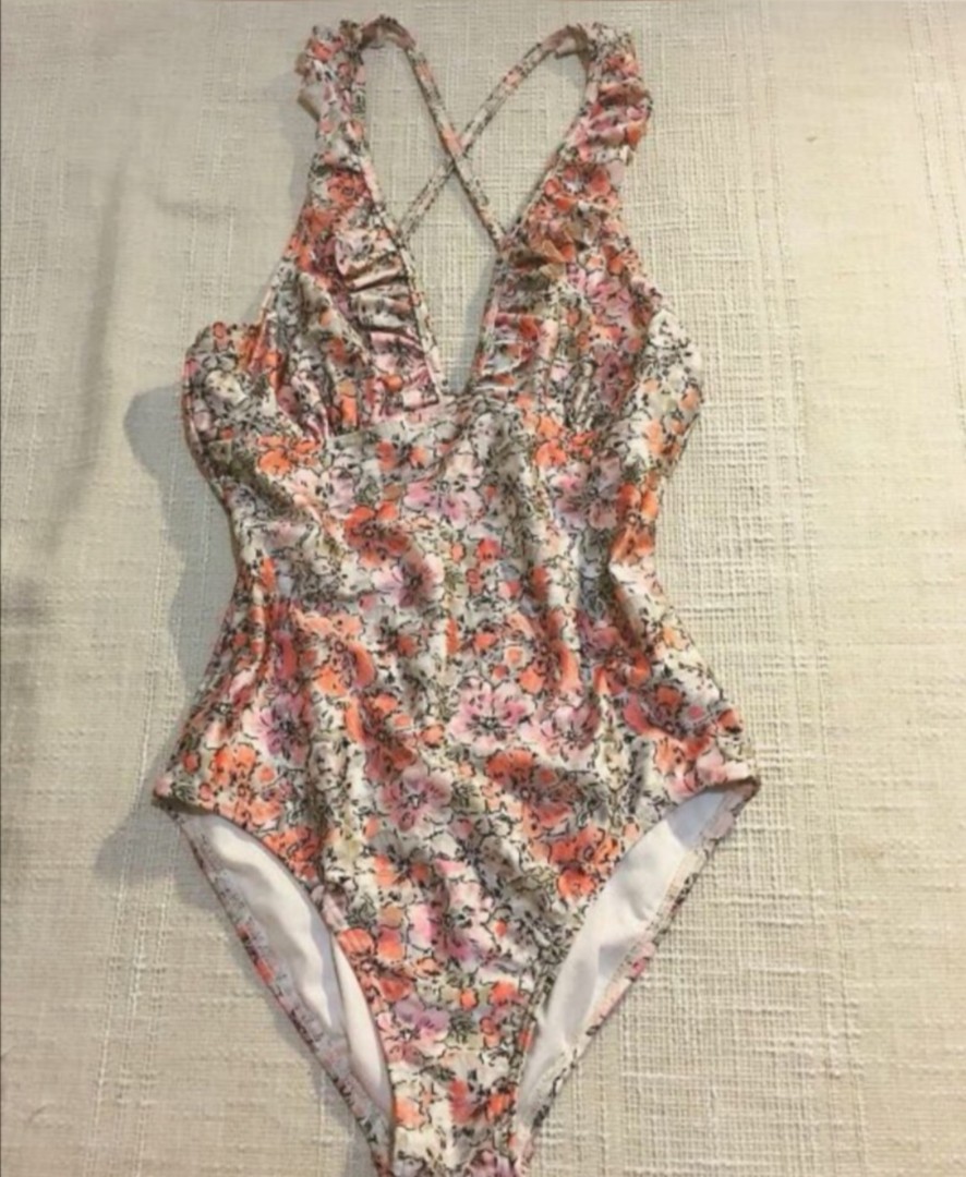 One Piece Swimsuit Vintage Ruffled Style, Women's Fashion, Swimwear ...