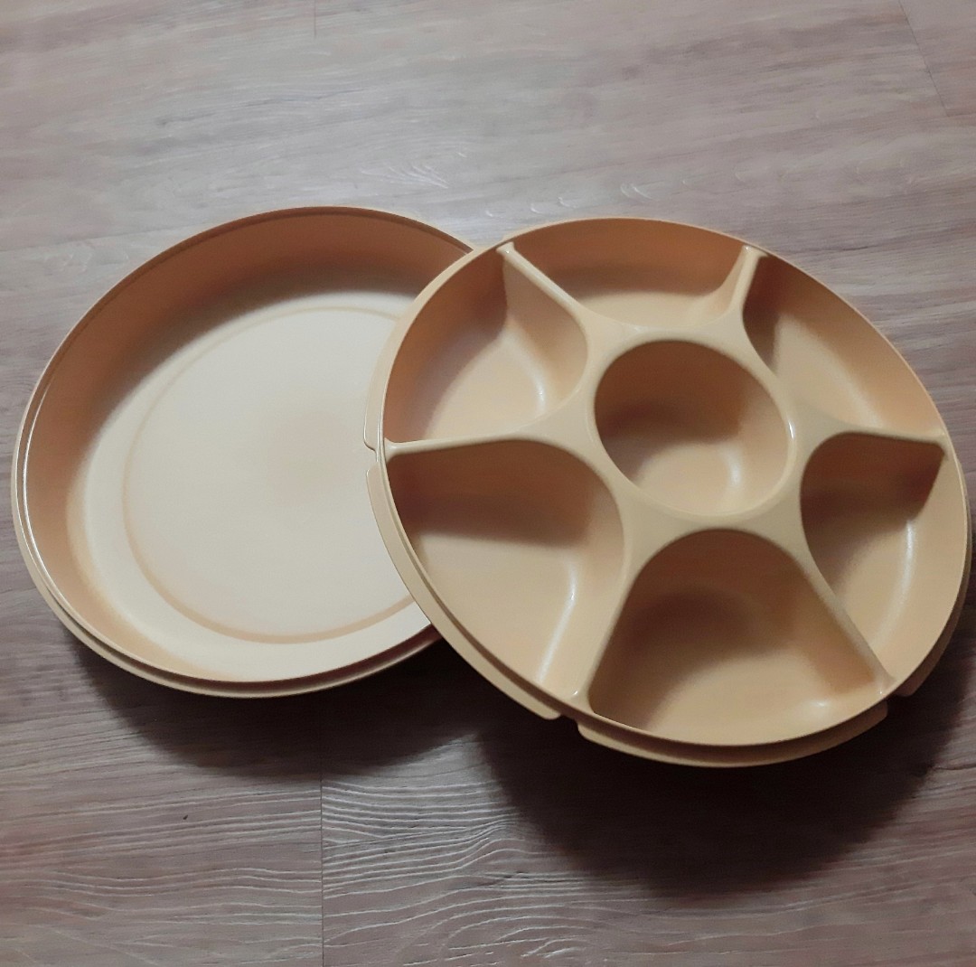 Original classic Tupperware round divided serving dish with cover ...