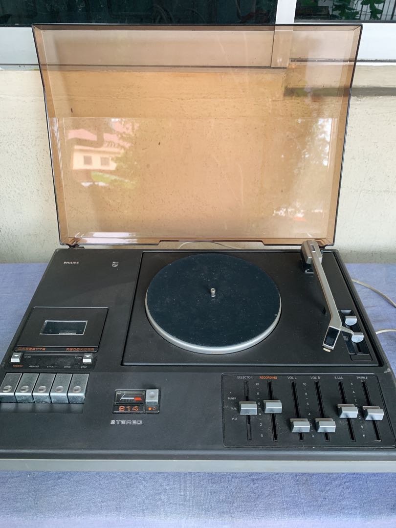 Philips Turntable Record Player, Hobbies & Toys, Memorabilia ...