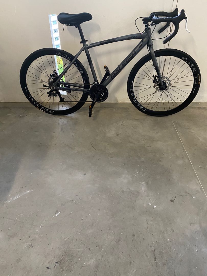 Road Bike Raleigh R700, Sports Equipment, Bicycles & Parts, Bicycles on ...