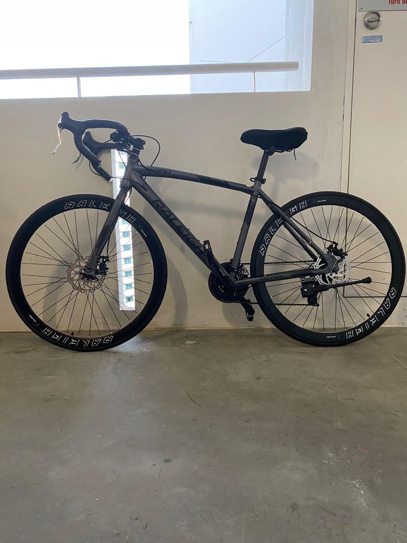 Road Bike Raleigh R700, Sports Equipment, Bicycles & Parts, Bicycles on ...